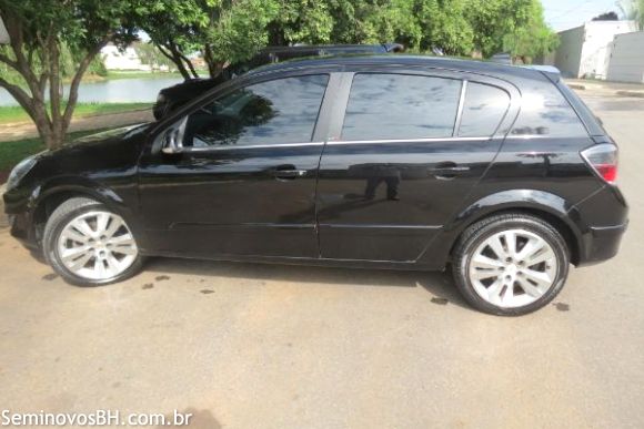 Chevrolet Vectra-Hatch Seminovos e Novos à Venda - Seminovos