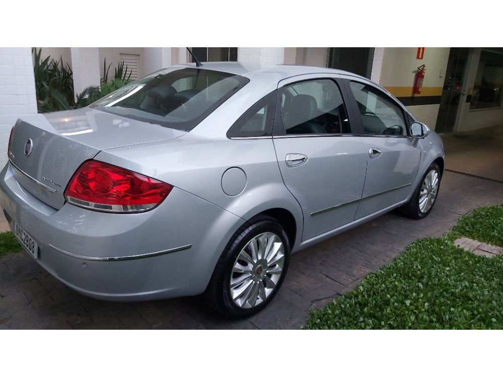 Fiat Linea 1.8 Automatizado 12/13 Prata - 4187671 - Belo Horizonte
