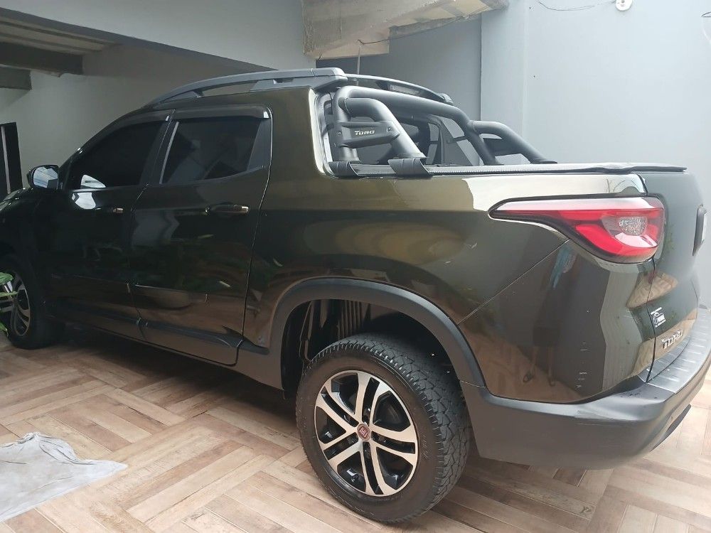 Fiat Toro 2.4 Automático 16/17 Marrom - 4432022 - Belo Horizonte