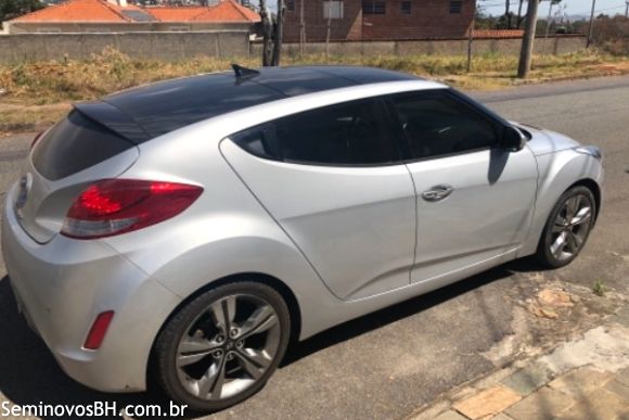 Hyundai Veloster Seminovos e Novos à Venda - Seminovos