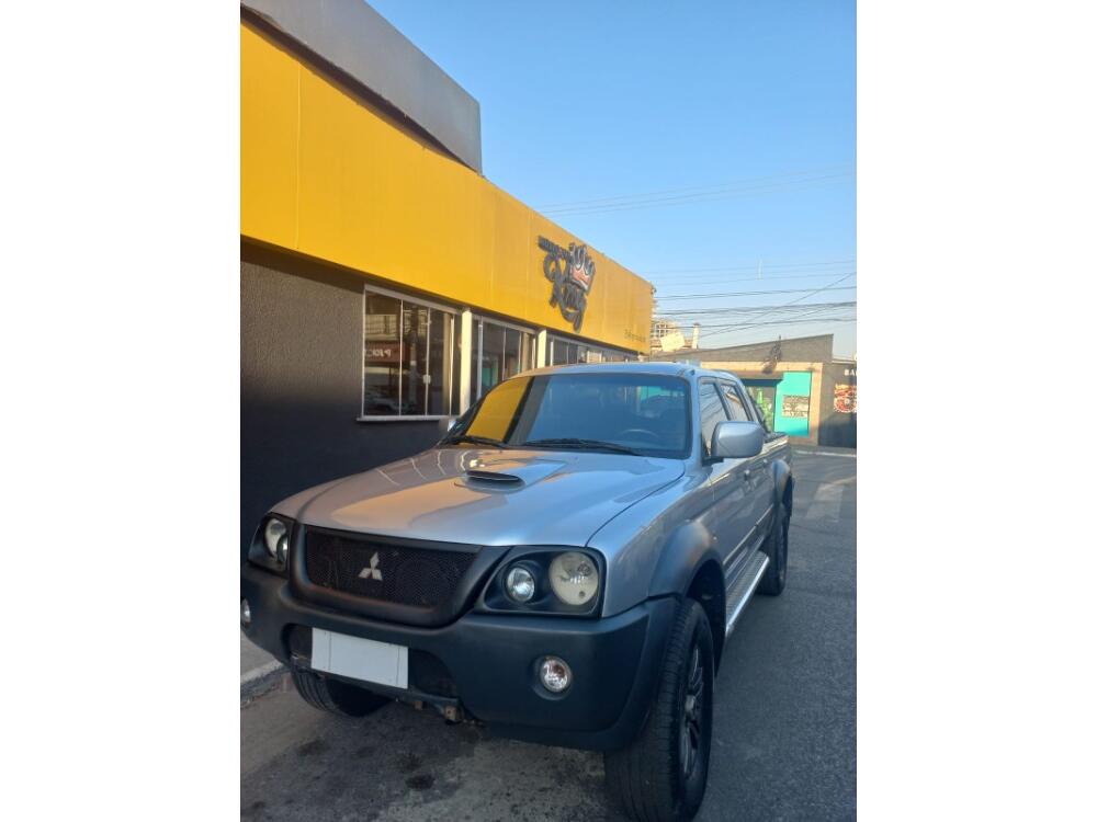 Mitsubishi L200 2.5 Manual 07/07 Prata - 4671207 - Betim - Seminovos